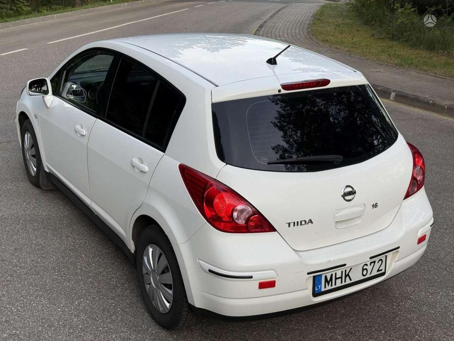 Balts Nissan TIIDA 2008 Viļņa, ar dzinēja tilpumu 1.60 L un nobraukumu 300 tūkst. km par 1799 €, foto 4 vietnē AUTOMOTO.COM.LV