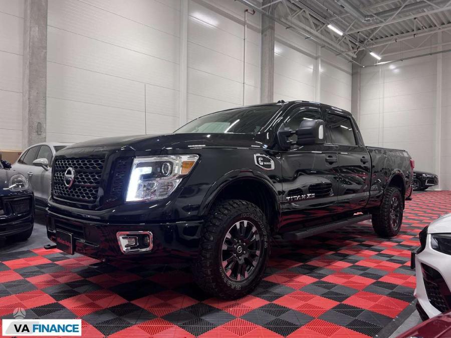 Melns Nissan Titan 2019 Viļņa, ar dzinēja tilpumu 4.98 L un nobraukumu 331 tūkst. km par 21990 €, foto 1 vietnē AUTOMOTO.COM.LV