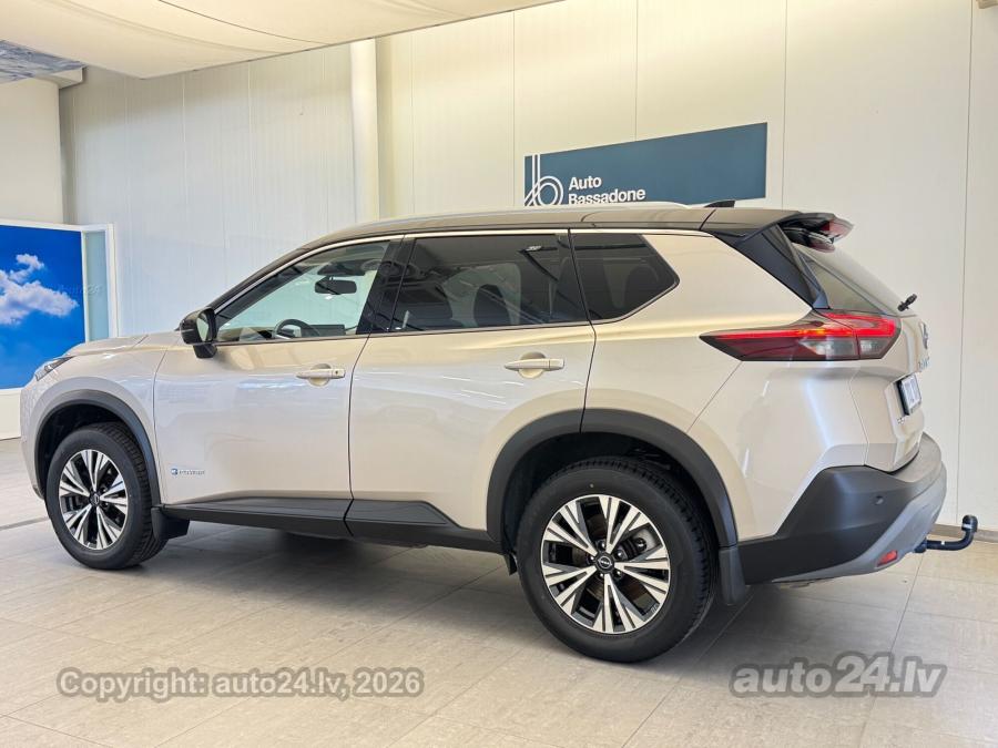 Beige Nissan X-Trail 2023 in Tallinn, with an engine capacity of 1.50 L and mileage of 90 thousand km for 32900 €, photo 5 on AUTOMOTO.COM.LV