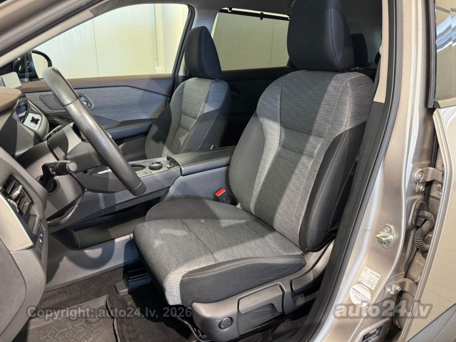 Beige Nissan X-Trail 2023 in Tallinn, with an engine capacity of 1.50 L and mileage of 90 thousand km for 32900 €, photo 8 on AUTOMOTO.COM.LV