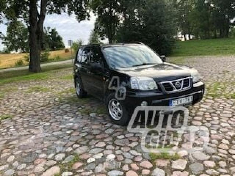 Black Nissan X-Trail 2001 in Alytus, with an engine capacity of 2.20 L and mileage of 299 thousand km for 1900 €, photo 2 on AUTOMOTO.COM.LV