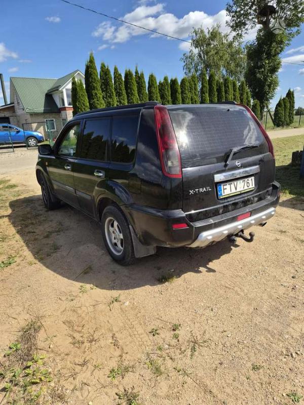 Melns Nissan X-Trail 2001 Alīta, ar dzinēja tilpumu 0.00 L un nobraukumu 288 tūkst. km par 1900 €, foto 2 vietnē AUTOMOTO.COM.LV