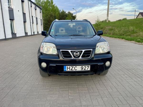 Melns Nissan X-Trail 2002 Viļņa, ar dzinēja tilpumu 2.20 L un nobraukumu 357 tūkst. km par 2450 €, foto 9 vietnē AUTOMOTO.COM.LV
