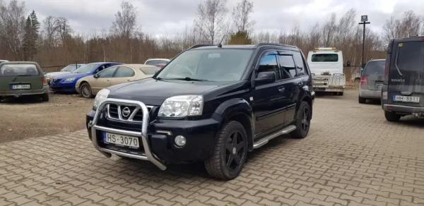 Melns Nissan X-Trail 2002 Valmiera, ar dzinēja tilpumu 2.20 L un nobraukumu 297 tūkst. km par 2400 €, foto 7 vietnē AUTOMOTO.COM.LV