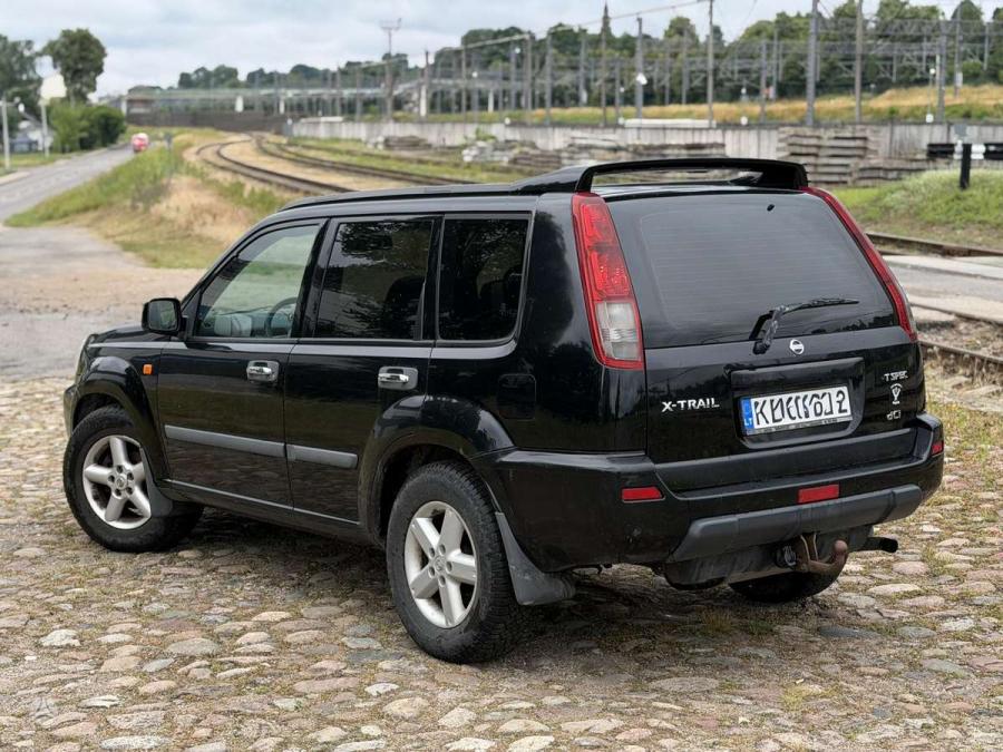 Melns Nissan X-Trail 2002 Viļņa, ar dzinēja tilpumu 2.18 L un nobraukumu 273 tūkst. km par 1650 €, foto 3 vietnē AUTOMOTO.COM.LV