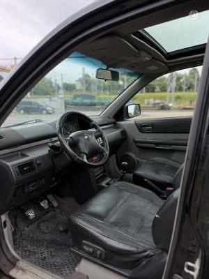 Melns Nissan X-Trail 2002 Viļņa, ar dzinēja tilpumu 2.18 L un nobraukumu 273 tūkst. km par 1650 €, foto 7 vietnē AUTOMOTO.COM.LV