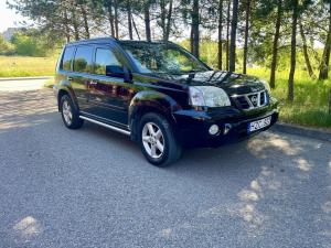 Melns Nissan X-Trail 2002 Viļņa, ar dzinēja tilpumu 2.20 L un nobraukumu 357 tūkst. km par 1950 €, foto  vietnē AUTOMOTO.COM.LV