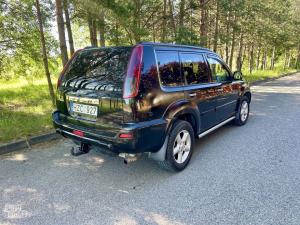 Melns Nissan X-Trail 2002 Viļņa, ar dzinēja tilpumu 2.20 L un nobraukumu 357 tūkst. km par 1750 €, foto 3 vietnē AUTOMOTO.COM.LV
