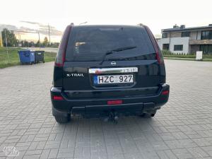 Black Nissan X-Trail 2002 in Vilnius, with an engine capacity of 2.20 L and mileage of 357 thousand km for 1600 €, photo 11 on AUTOMOTO.COM.LV