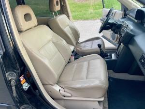 Black Nissan X-Trail 2002 in Vilnius, with an engine capacity of 2.20 L and mileage of 357 thousand km for 1600 €, photo 16 on AUTOMOTO.COM.LV