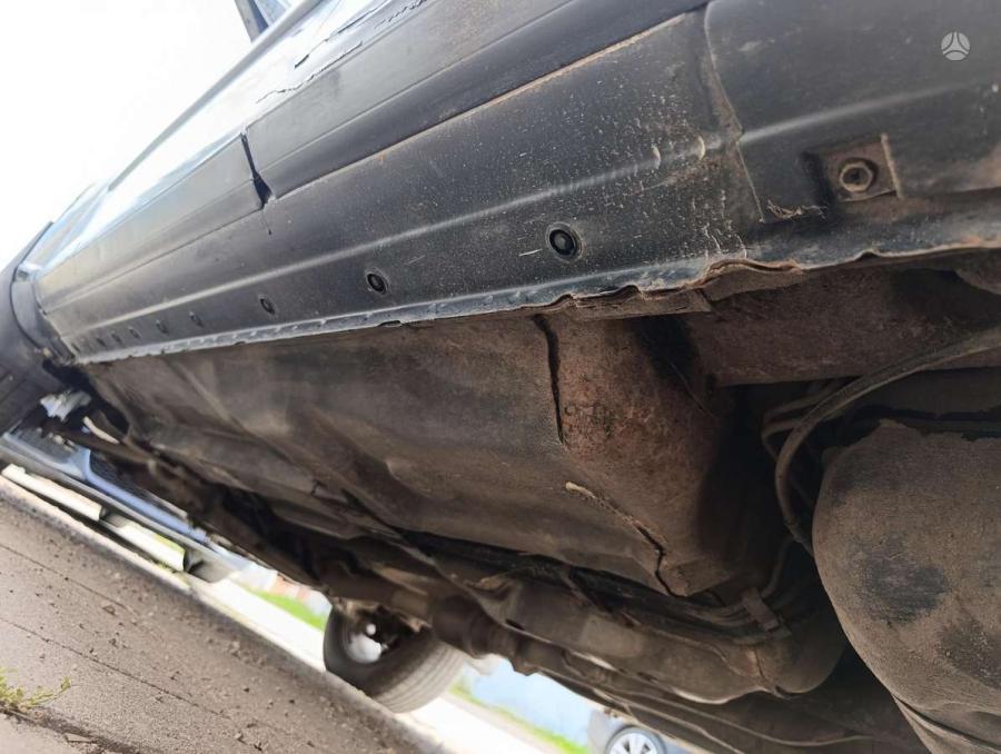 Black Nissan X-Trail 2002 in Kaisiadorys, with an engine capacity of 2.00 L and mileage of 310 thousand km for 1500 €, photo 14 on AUTOMOTO.COM.LV