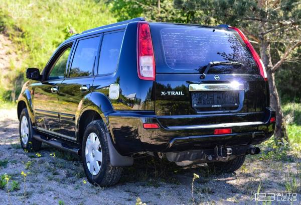 Melns Nissan X-Trail 2003 Kretinga, ar dzinēja tilpumu 2.50 L un nobraukumu 172 tūkst. km par 3850 €, foto 6 vietnē AUTOMOTO.COM.LV