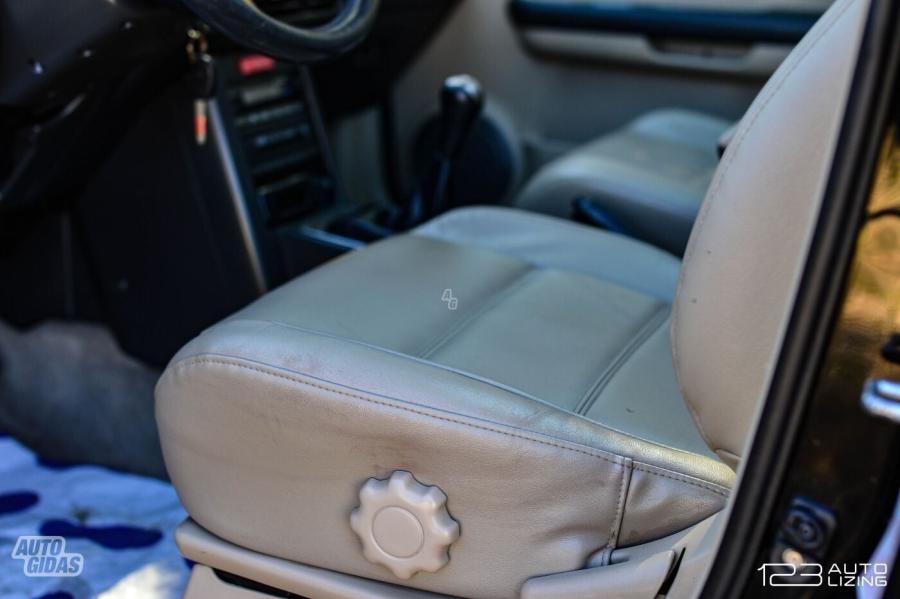 Melns Nissan X-Trail 2003 Kretinga, ar dzinēja tilpumu 2.50 L un nobraukumu 172 tūkst. km par 3850 €, foto 17 vietnē AUTOMOTO.COM.LV
