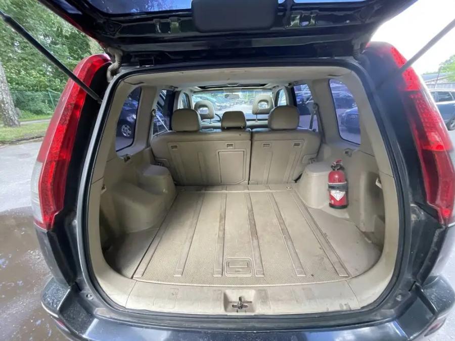Black Nissan X-Trail 2003 in Jurmala, with an engine capacity of 2.20 L and mileage of 284 thousand km for 890 €, photo 16 on AUTOMOTO.COM.LV