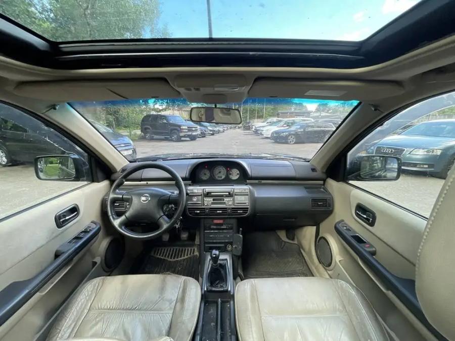 Black Nissan X-Trail 2003 in Jurmala, with an engine capacity of 2.20 L and mileage of 284 thousand km for 890 €, photo 17 on AUTOMOTO.COM.LV