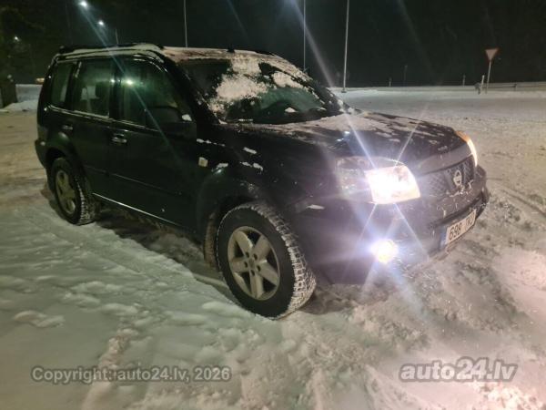 Melns Nissan X-Trail 2004 Tallina, ar dzinēja tilpumu 2.20 L un nobraukumu 282 tūkst. km par 3000 €, foto 5 vietnē AUTOMOTO.COM.LV