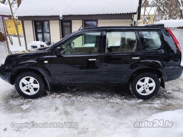 Melns Nissan X-Trail 2004 Tallina, ar dzinēja tilpumu 2.20 L un nobraukumu 282 tūkst. km par 3000 €, foto 6 vietnē AUTOMOTO.COM.LV
