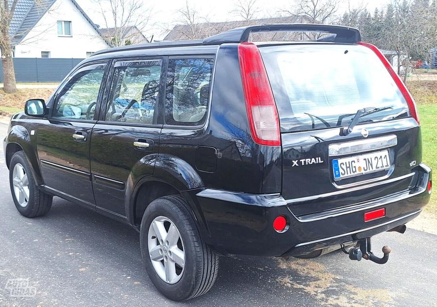 Melns Nissan X-Trail 2004 Mažeikiai, ar dzinēja tilpumu 2.20 L un nobraukumu 204 tūkst. km par 3400 €, foto 6 vietnē AUTOMOTO.COM.LV
