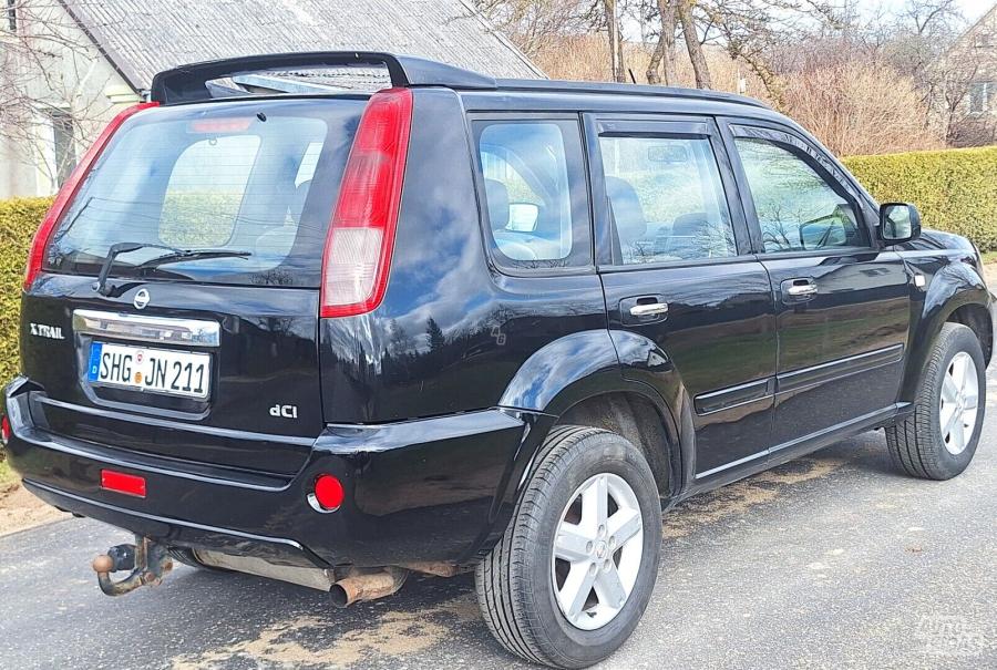 Melns Nissan X-Trail 2004 Mažeikiai, ar dzinēja tilpumu 2.20 L un nobraukumu 204 tūkst. km par 3400 €, foto 10 vietnē AUTOMOTO.COM.LV