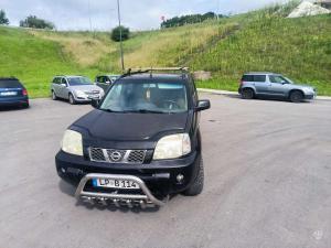 Melns Nissan X-Trail 2004 Kauņa, ar dzinēja tilpumu 2.18 L un nobraukumu 390 tūkst. km par 1700 €, foto 3 vietnē AUTOMOTO.COM.LV