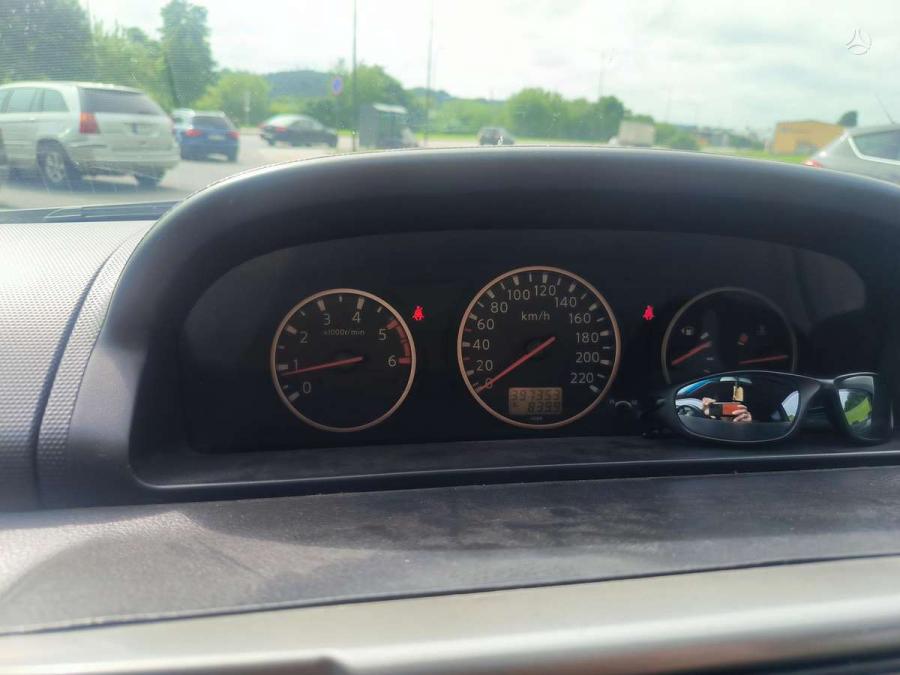 Melns Nissan X-Trail 2004 Kauņa, ar dzinēja tilpumu 2.18 L un nobraukumu 390 tūkst. km par 1700 €, foto 15 vietnē AUTOMOTO.COM.LV