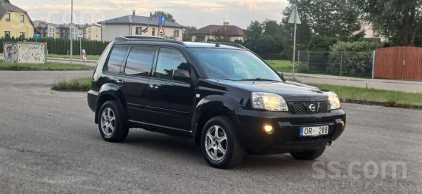 Black Nissan X-Trail 2004 in Riga, with an engine capacity of 2.20 L and mileage of 246 thousand km for 2000 €, photo 2 on AUTOMOTO.COM.LV