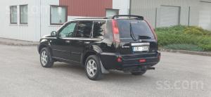 Black Nissan X-Trail 2004 in Riga, with an engine capacity of 2.20 L and mileage of 246 thousand km for 2000 €, photo 5 on AUTOMOTO.COM.LV