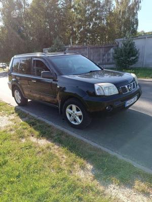 Melns Nissan X-Trail 2004 Kauņa, ar dzinēja tilpumu 2.18 L un nobraukumu 391 tūkst. km par 1700 €, foto 4 vietnē AUTOMOTO.COM.LV