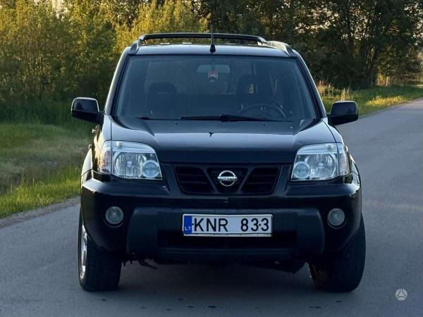 Black Nissan X-Trail 2004 in Radviliskis, with an engine capacity of 2.20 L and mileage of 283 thousand km for 1500 €, photo 5 on AUTOMOTO.COM.LV