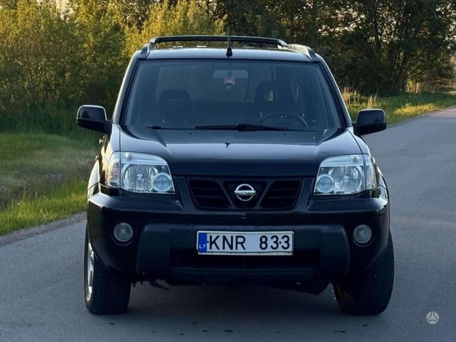 Black Nissan X-Trail 2004 in Radviliskis, with an engine capacity of 2.20 L and mileage of 283 thousand km for 1500 €, photo 6 on AUTOMOTO.COM.LV