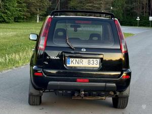 Black Nissan X-Trail 2004 in Radviliskis, with an engine capacity of 2.20 L and mileage of 283 thousand km for 1500 €, photo 8 on AUTOMOTO.COM.LV