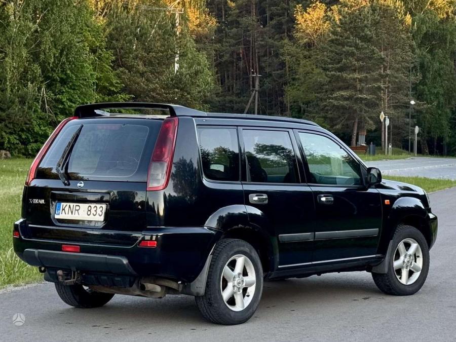 Black Nissan X-Trail 2004 in Radviliskis, with an engine capacity of 2.20 L and mileage of 283 thousand km for 1500 €, photo 9 on AUTOMOTO.COM.LV