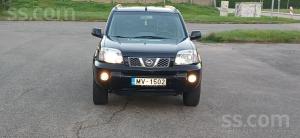 Black Nissan X-Trail 2004 in Riga, with an engine capacity of 2.20 L and mileage of 263 thousand km for 2600 €, photo 4 on AUTOMOTO.COM.LV