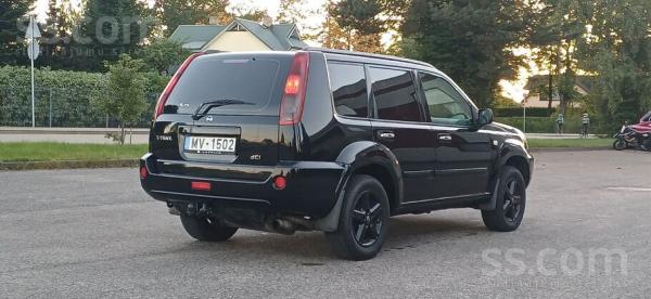 Nissan X-Trail 2004 Rīga vietnē Melns Nissan X-Trail 2004 Rīga, ar dzinēja tilpumu 2.20 L un nobraukumu 263 tūkst. km par 2600 €, foto 10 vietnē AUTOMOTO.COM.LV