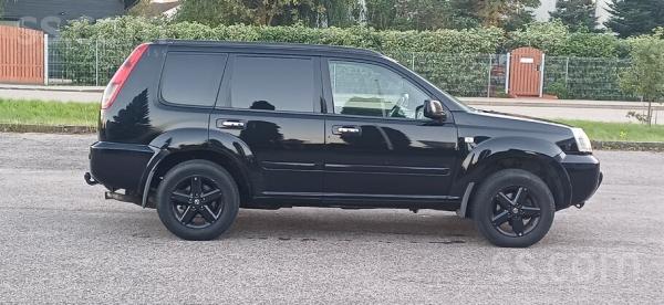 Nissan X-Trail 2004 Rīga vietnē Melns Nissan X-Trail 2004 Rīga, ar dzinēja tilpumu 2.20 L un nobraukumu 263 tūkst. km par 2600 €, foto 11 vietnē AUTOMOTO.COM.LV