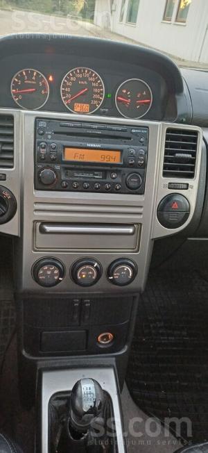 Black Nissan X-Trail 2004 in Riga, with an engine capacity of 2.20 L and mileage of 263 thousand km for 2600 €, photo 21 on AUTOMOTO.COM.LV