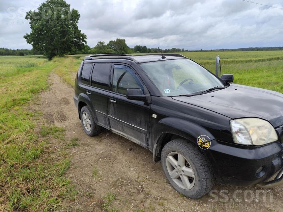Melns Nissan X-Trail 2005 Kuldīga, ar dzinēja tilpumu 2.20 L un nobraukumu 252 tūkst. km par 1550 €, foto 2 vietnē AUTOMOTO.COM.LV