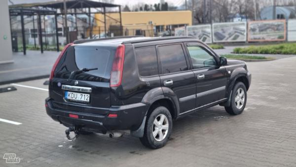 Black Nissan X-Trail 2005 in Vilnius, with an engine capacity of 2.20 L and mileage of 263 thousand km for 2250 €, photo 4 on AUTOMOTO.COM.LV