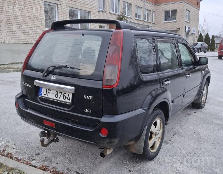 Melns Nissan X-Trail 2005 Balvi, ar dzinēja tilpumu 2.20 L un nobraukumu 375 tūkst. km par 1000 €, foto 2 vietnē AUTOMOTO.COM.LV