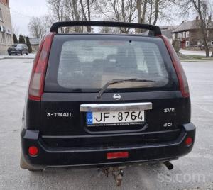 Melns Nissan X-Trail 2005 Balvi, ar dzinēja tilpumu 2.20 L un nobraukumu 375 tūkst. km par 1000 €, foto 3 vietnē AUTOMOTO.COM.LV