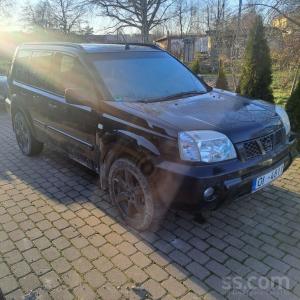 Black Nissan X-Trail 2005 in Jelgava, with an engine capacity of 2.20 L and mileage of 253 thousand km for 900 €, photo  on AUTOMOTO.COM.LV