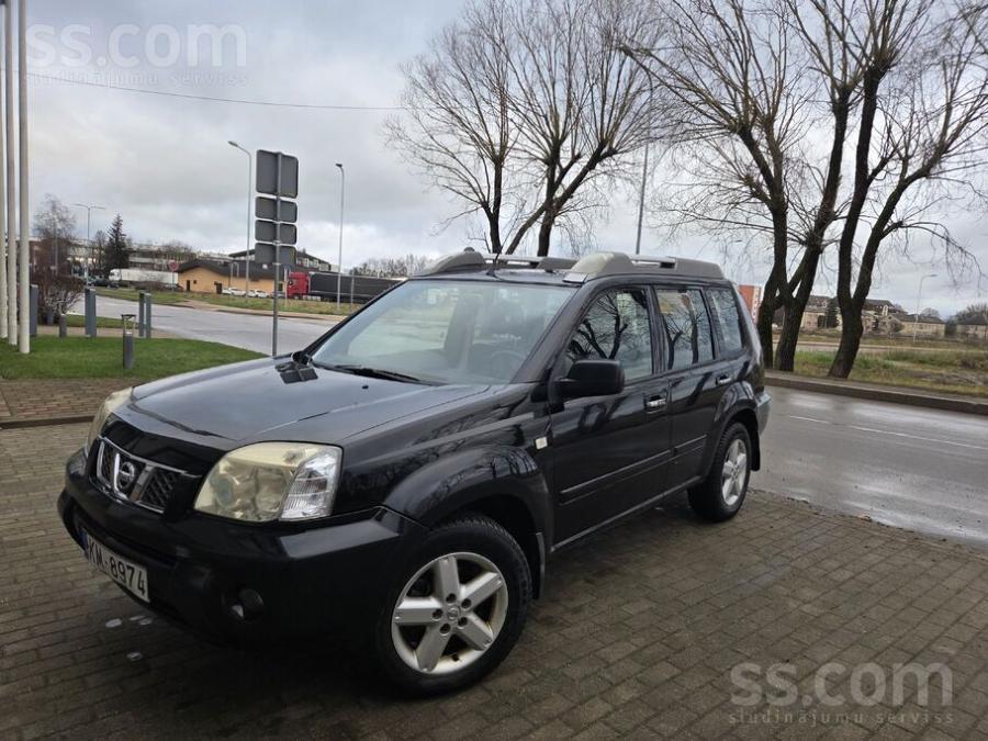 Black Nissan X-Trail 2005 in Bauska, with an engine capacity of 2.20 L and mileage of 263 thousand km for 1900 €, photo 1 on AUTOMOTO.COM.LV