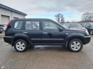 Melns Nissan X-Trail 2005 Marijampole, ar dzinēja tilpumu 2.00 L un nobraukumu 209 tūkst. km par 3199 €, foto 4 vietnē AUTOMOTO.COM.LV