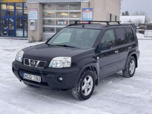 Melns Nissan X-Trail 2005 Molėtai, ar dzinēja tilpumu 2.18 L un nobraukumu 283 tūkst. km par 2450 €, foto  vietnē AUTOMOTO.COM.LV