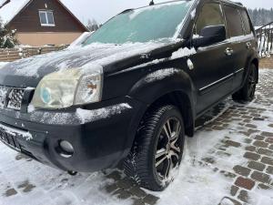 Melns Nissan X-Trail 2005 Plungė, ar dzinēja tilpumu 2.18 L un nobraukumu 198 tūkst. km par 2950 €, foto  vietnē AUTOMOTO.COM.LV