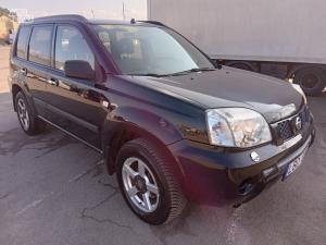 Melns Nissan X-Trail 2005 Šauļi, ar dzinēja tilpumu 2.00 L un nobraukumu 345 tūkst. km par 1280 €, foto 4 vietnē AUTOMOTO.COM.LV