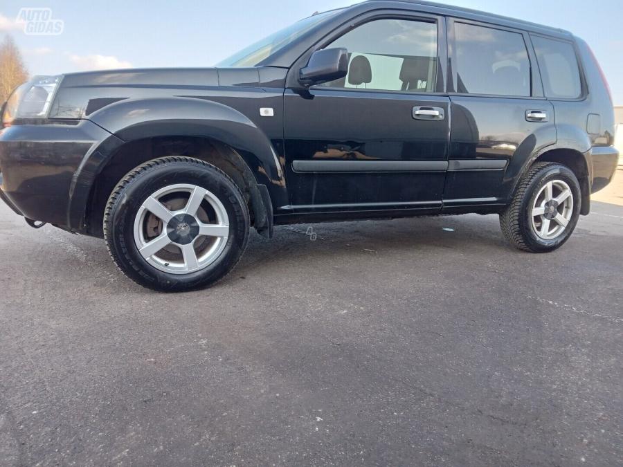 Melns Nissan X-Trail 2005 Šauļi, ar dzinēja tilpumu 2.00 L un nobraukumu 345 tūkst. km par 1280 €, foto 8 vietnē AUTOMOTO.COM.LV