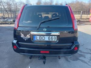 Melns Nissan X-Trail 2005 Šauļi, ar dzinēja tilpumu 2.00 L un nobraukumu 345 tūkst. km par 1280 €, foto 9 vietnē AUTOMOTO.COM.LV