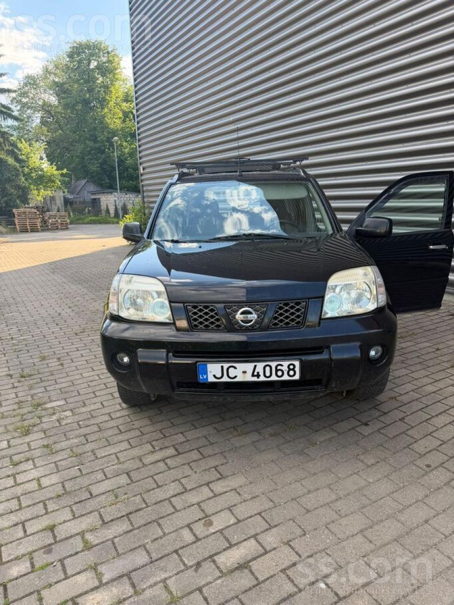 Melns Nissan X-Trail 2005 Jēkabpils, ar dzinēja tilpumu 2.20 L un nobraukumu 290 tūkst. km par 2300 €, foto 1 vietnē AUTOMOTO.COM.LV