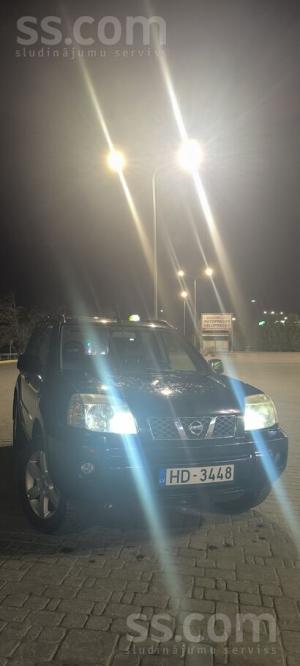 Melns Nissan X-Trail 2005 Rīga, ar dzinēja tilpumu 2.20 L un nobraukumu 314 tūkst. km par 3000 €, foto 3 vietnē AUTOMOTO.COM.LV